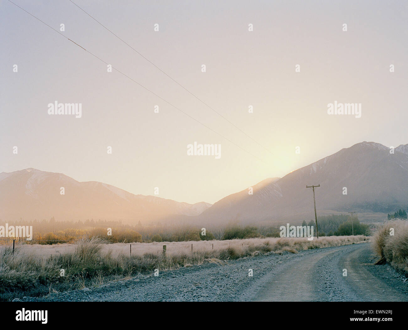 Sun rising over open road hi-res stock photography and images - Alamy