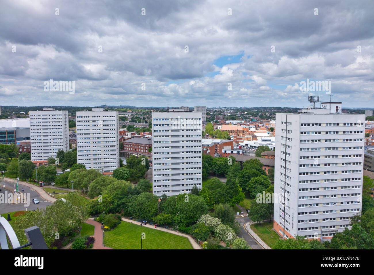 Birmingham tower blocks hi-res stock photography and images - Alamy