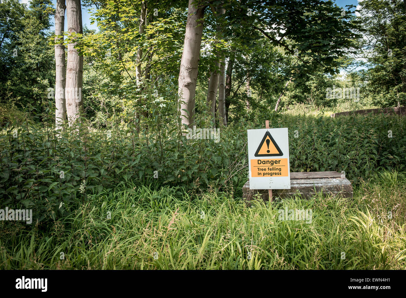Waning signs hi-res stock photography and images - Alamy