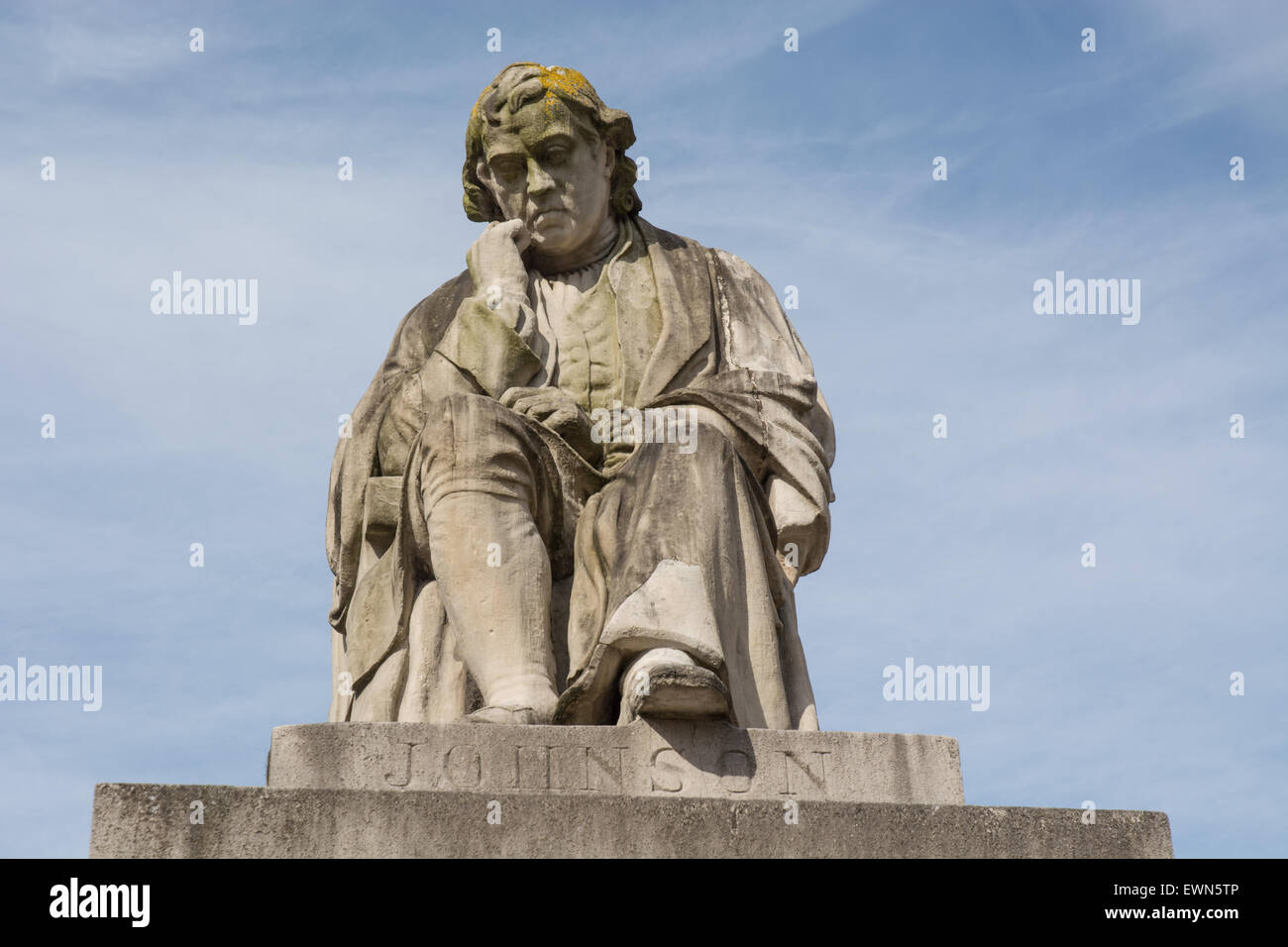 statue of Dr Samuel Johnson (1709-84) outside his birthplace in Market ...