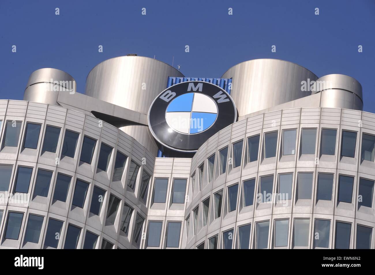 Germany, Munich, the skyscraper headquarters of the BMW car factory ...