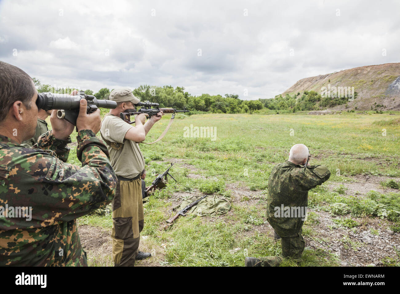 Dpr army hi-res stock photography and images - Alamy