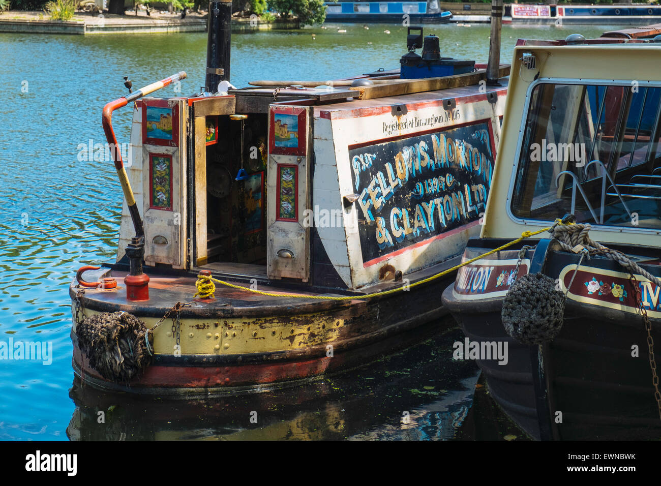 Old narrowboat hi-res stock photography and images - Alamy