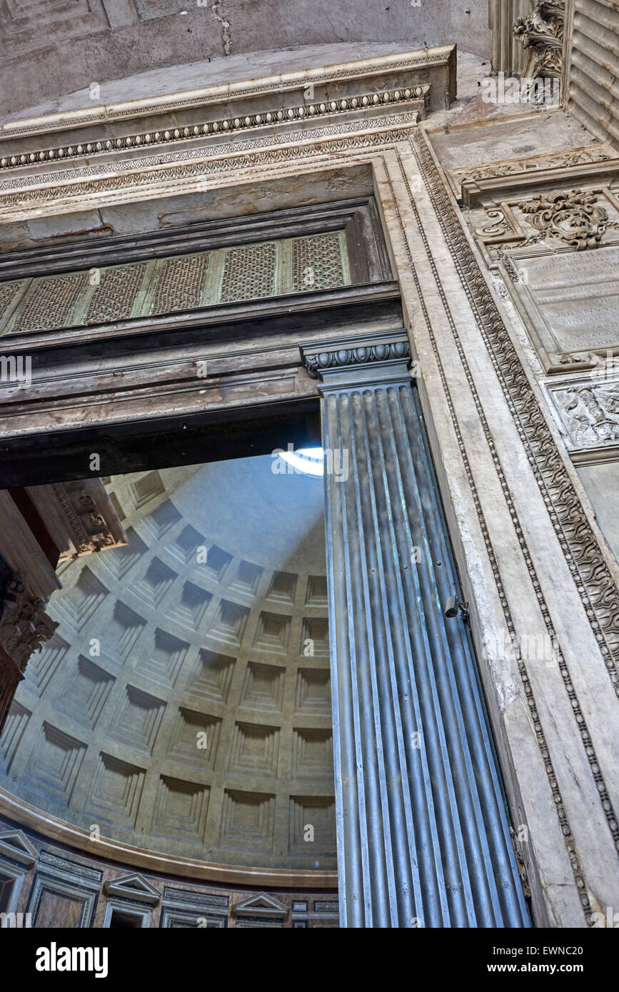 Worlds largest unreinforced concrete dome hi-res stock photography and ...
