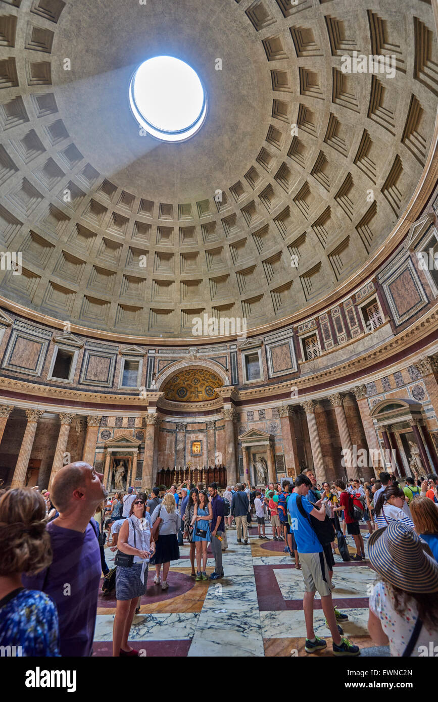 Pantheon building commissioned marcus agrippa hi-res stock photography ...