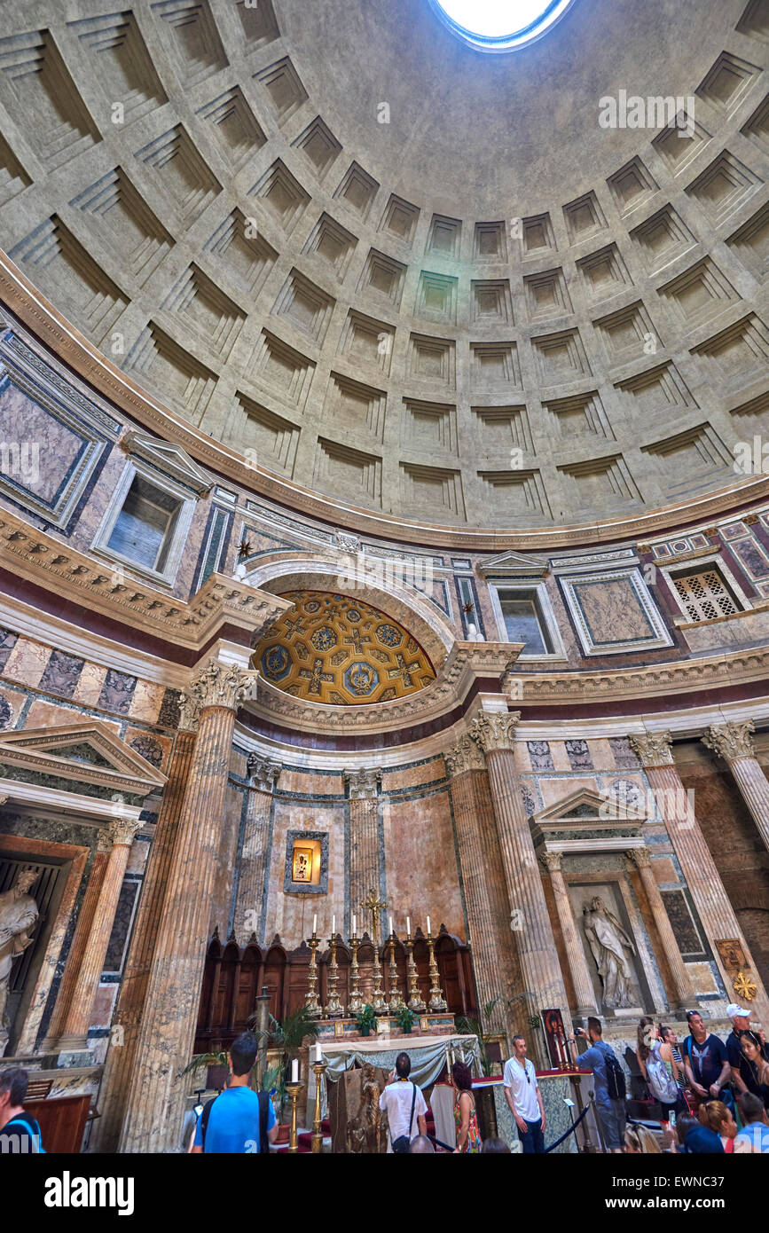 Pantheon building commissioned marcus agrippa hi-res stock photography ...