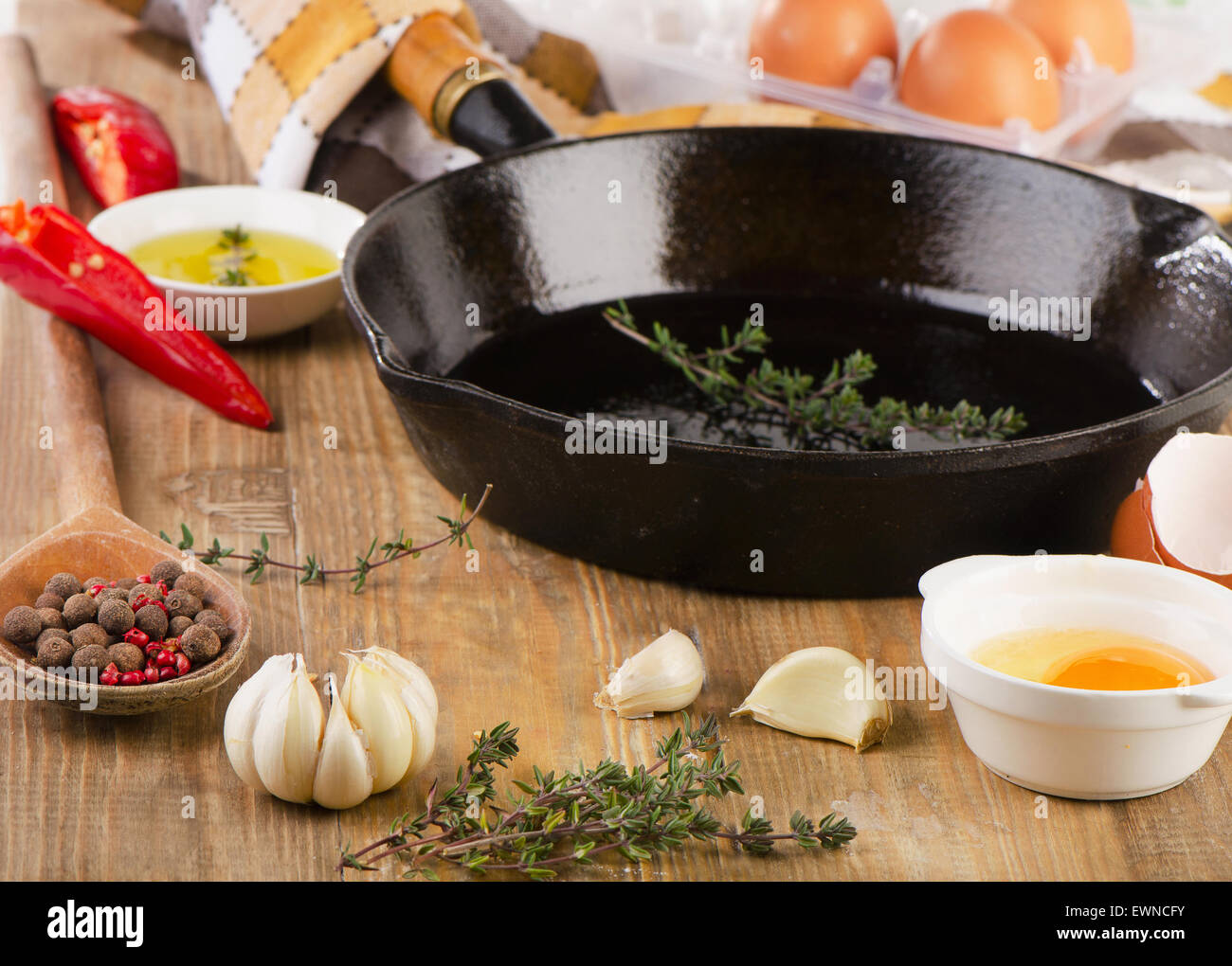 Kitchen iron pan ingredients hi-res stock photography and images - Alamy