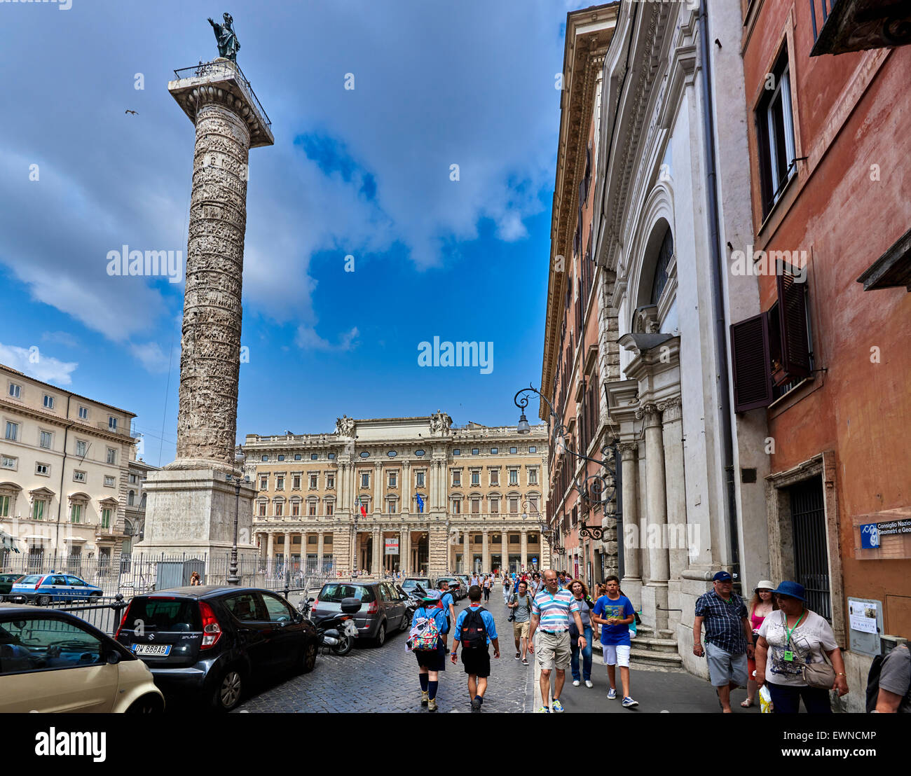 Rione colonna hi-res stock photography and images - Alamy