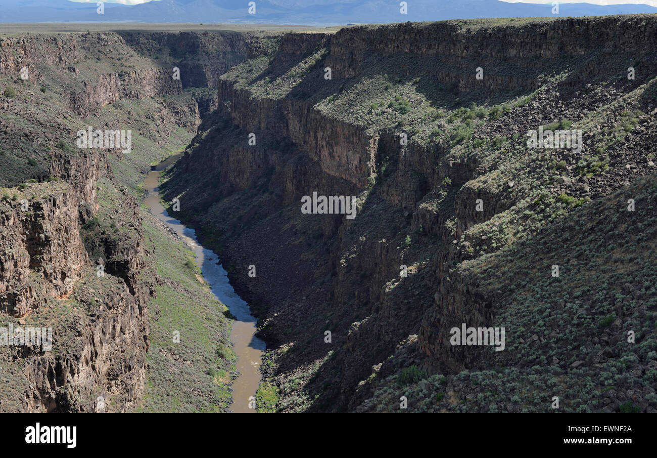 Rio Grande River And Gorge Near Taos Stock Photos & Rio Grande River ...