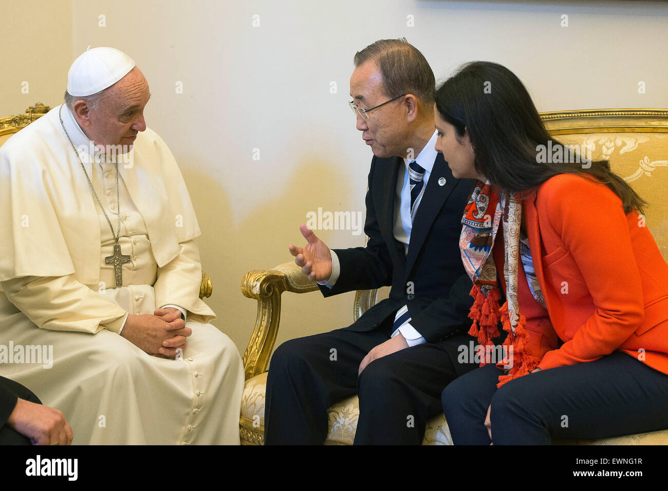 Pope Francis meets with U.N. Secretary-General Ban Ki-moon at the ...