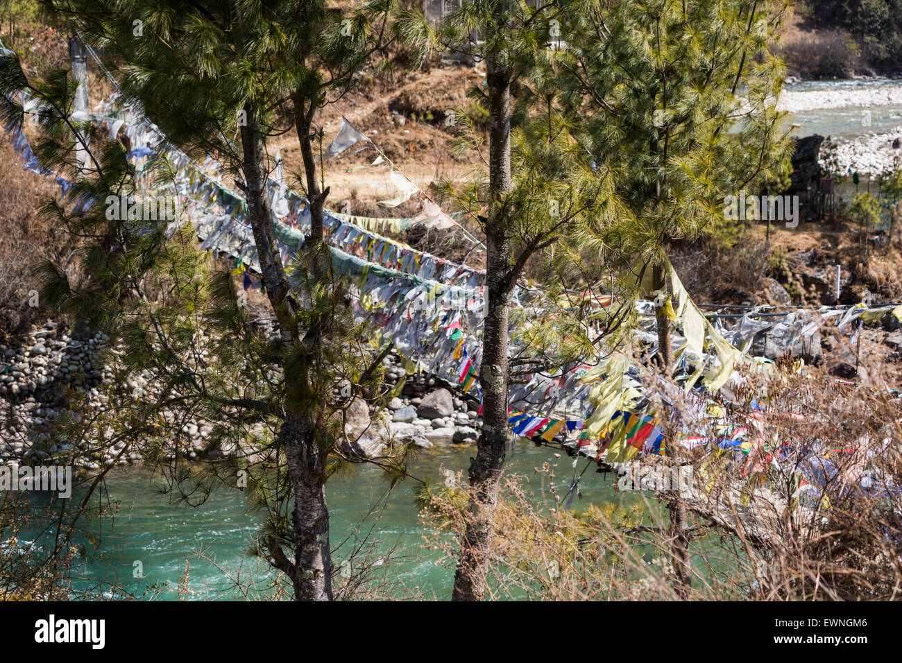 Bridge with flags hi-res stock photography and images - Alamy
