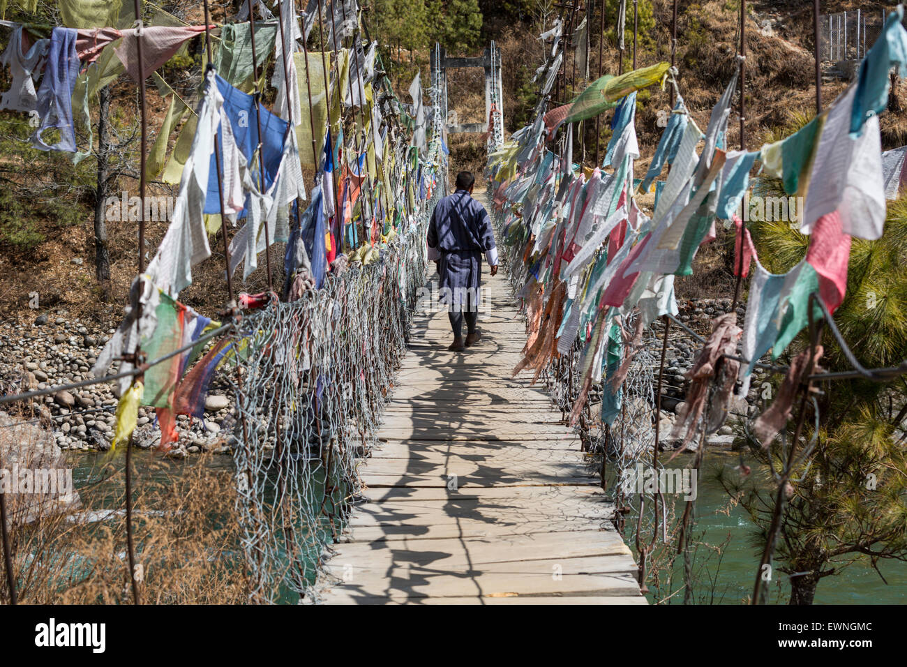 Bridge with flags hi-res stock photography and images - Alamy