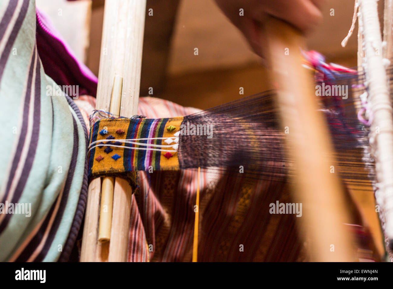Bhutan weaving hi-res stock photography and images - Alamy