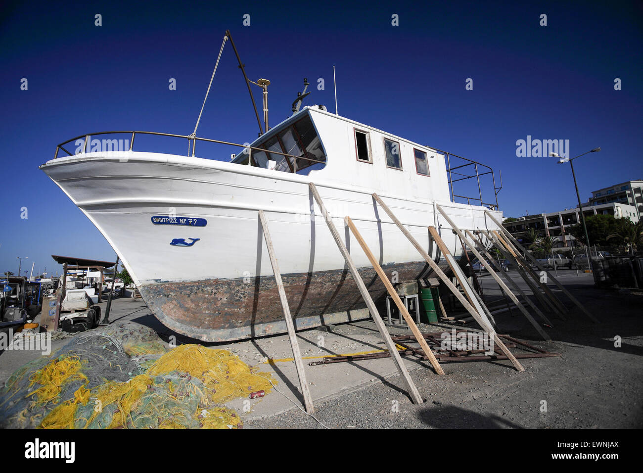 Renovating boats hi-res stock photography and images - Alamy