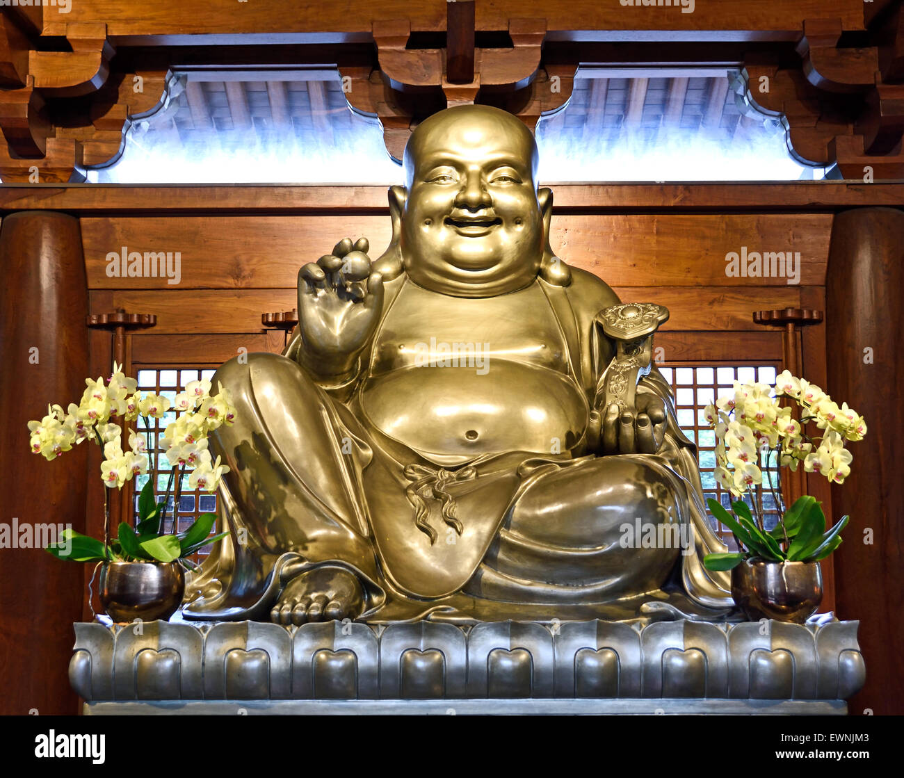 Jing'an Temple ( Temple of Peace and Tranquility ) Chinese Buddhist ...