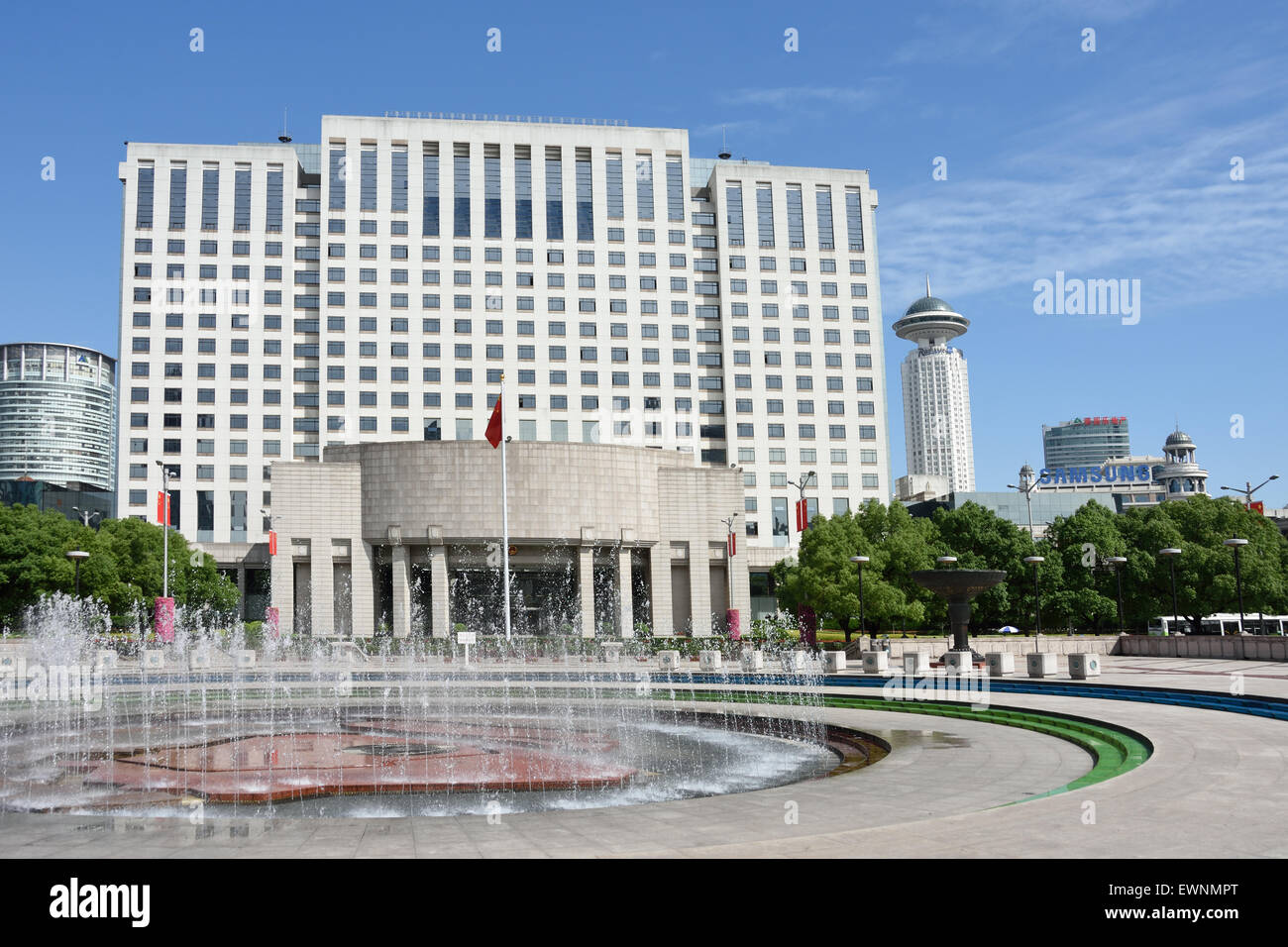 Shanghai city skyline on hi-res stock photography and images - Alamy