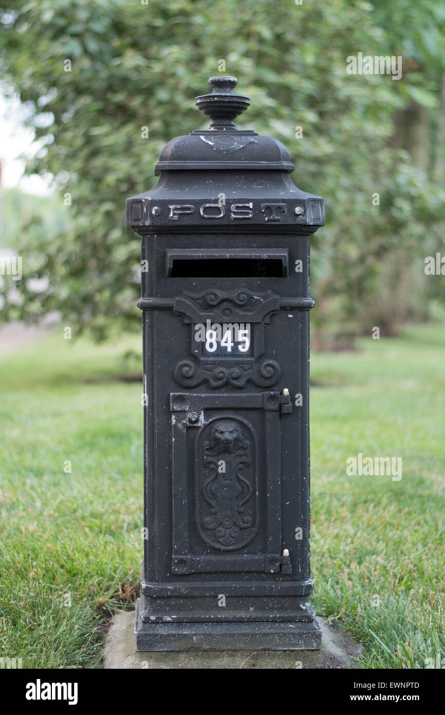Antique Ornate Metal Mail Post Box Stock Photo - Alamy