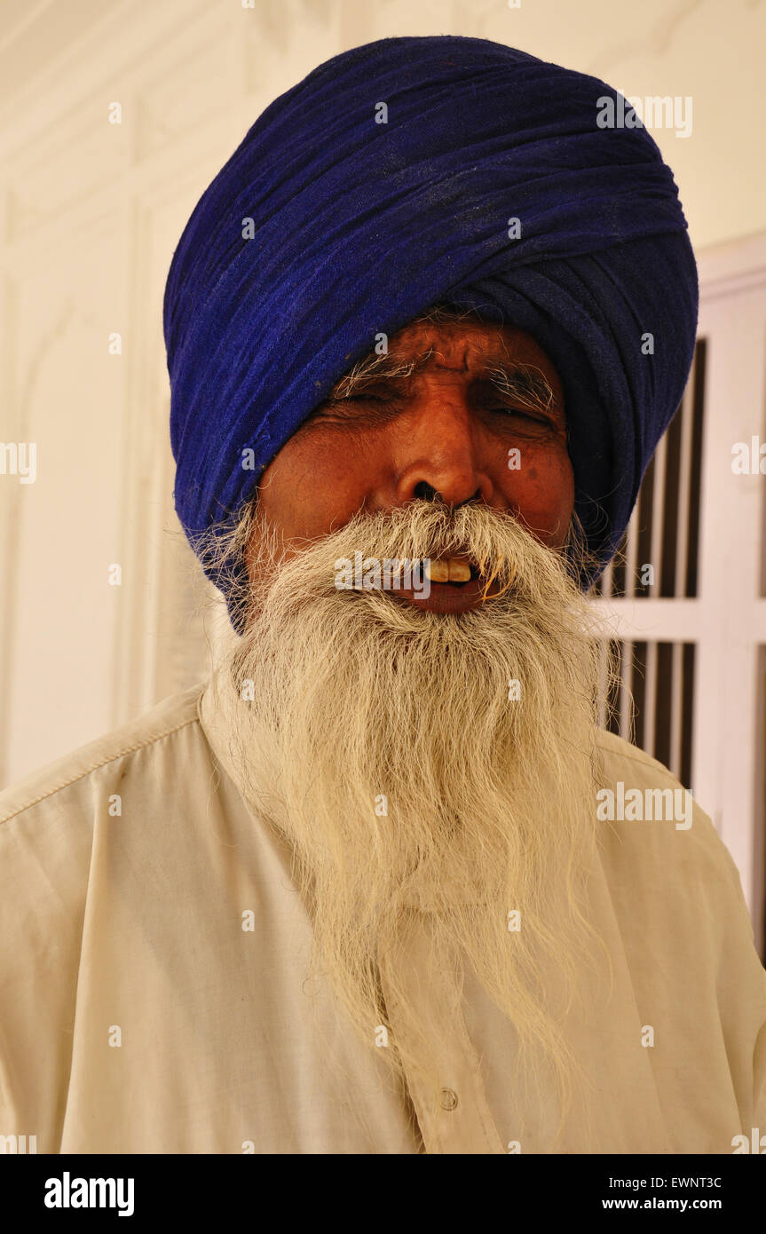 Man male barba hi-res stock photography and images - Alamy