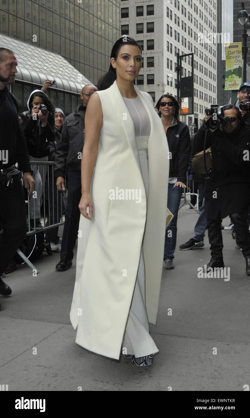 Purple pant suit hi-res stock photography and images - Alamy