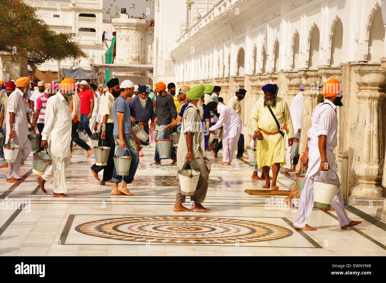 Sikh men hi-res stock photography and images - Alamy