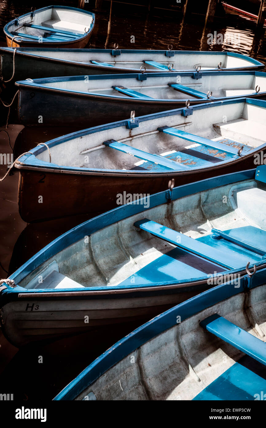 Row rowing hi-res stock photography and images - Alamy