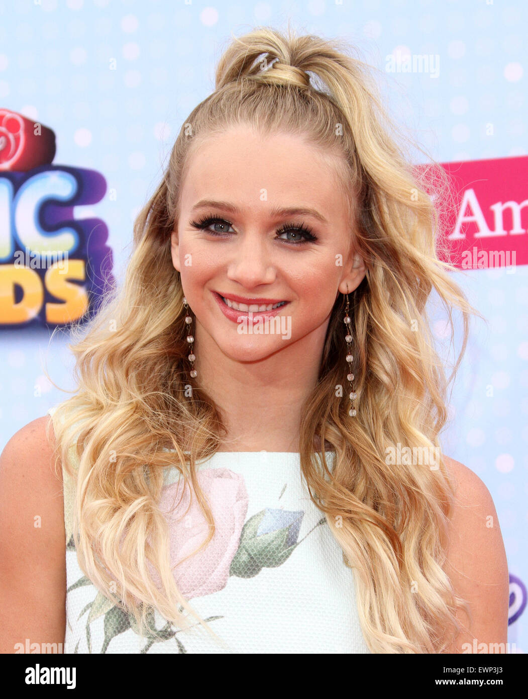 Mollee Grey Ve Maia Mitchell