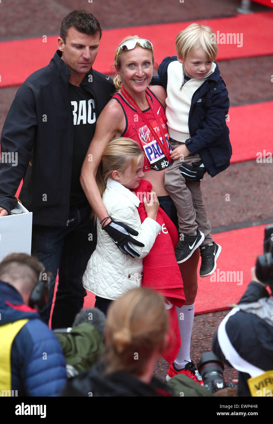 Paula Radcliffe finishes her Virgin Money London Marathon 2015 for the ...