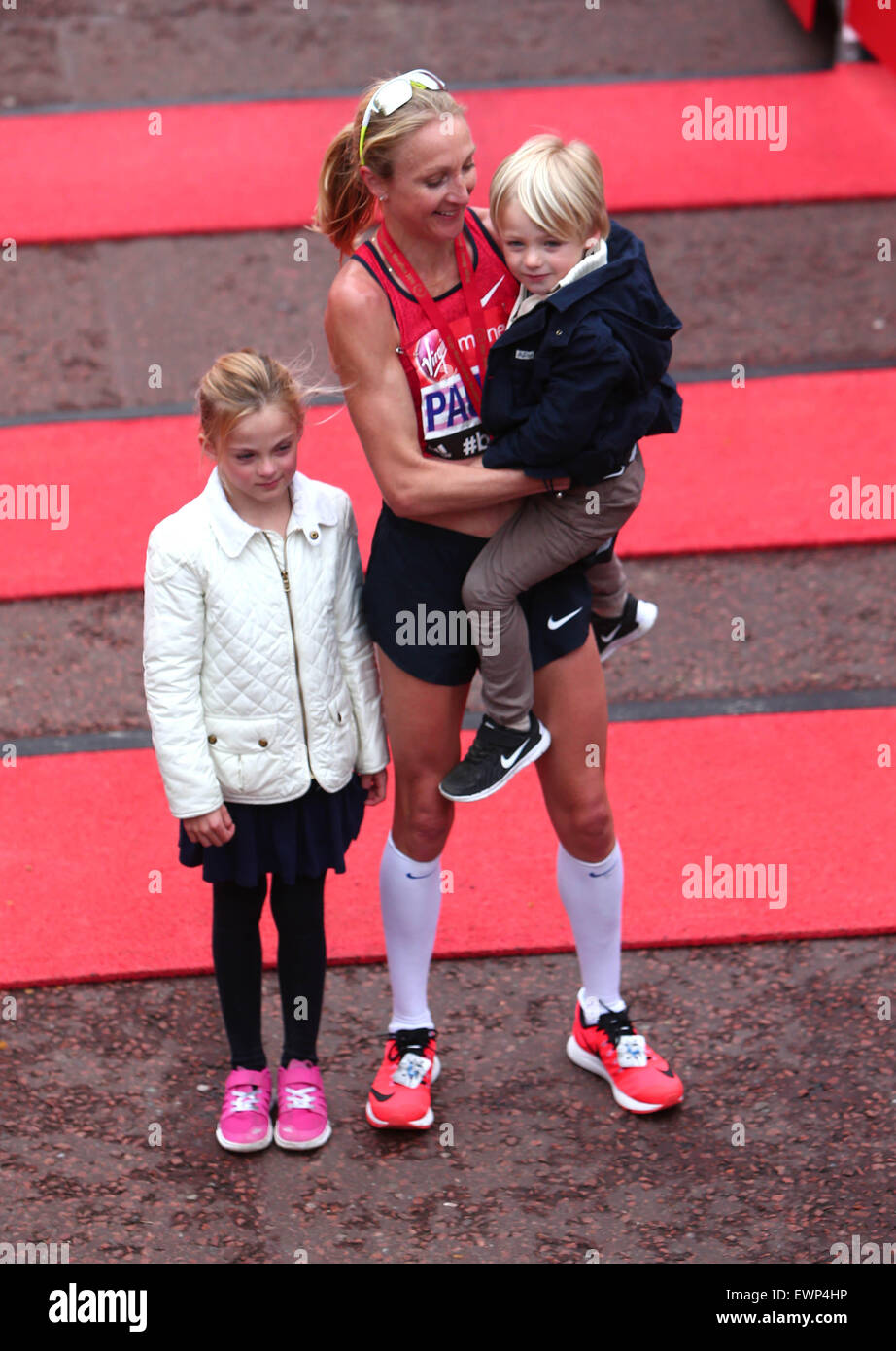 Paula Radcliffe finishes her Virgin Money London Marathon 2015 for the ...