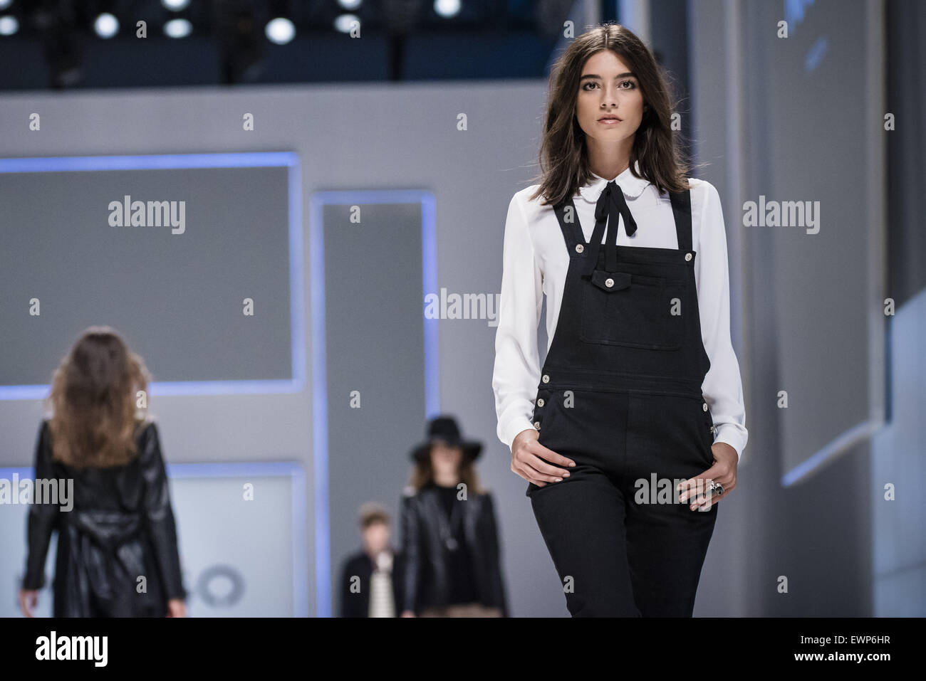 Barcelona, Catalonia, Spain. 29th June, 2015. Models on the catwalk ...