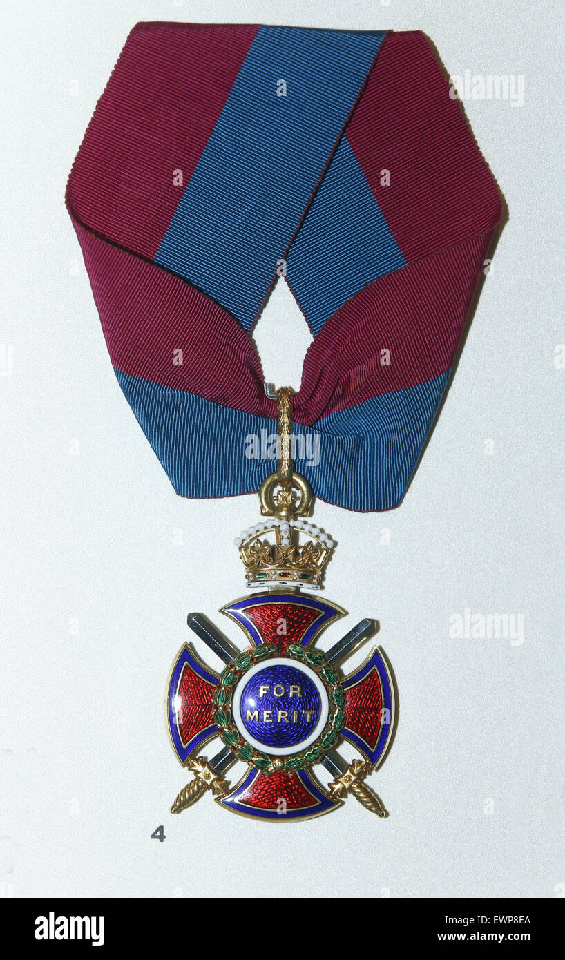 European Orders of Knighthood exhibition at The Moscow Kremlin ...