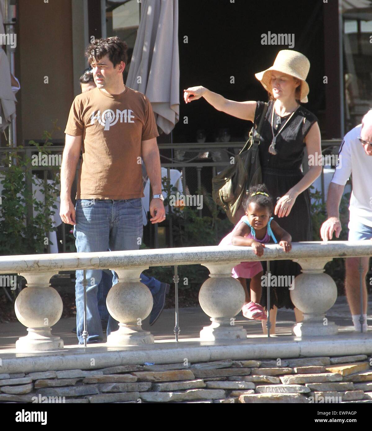 Ron Livingston takes his film actress wife Rosemarie DeWitt and their ...