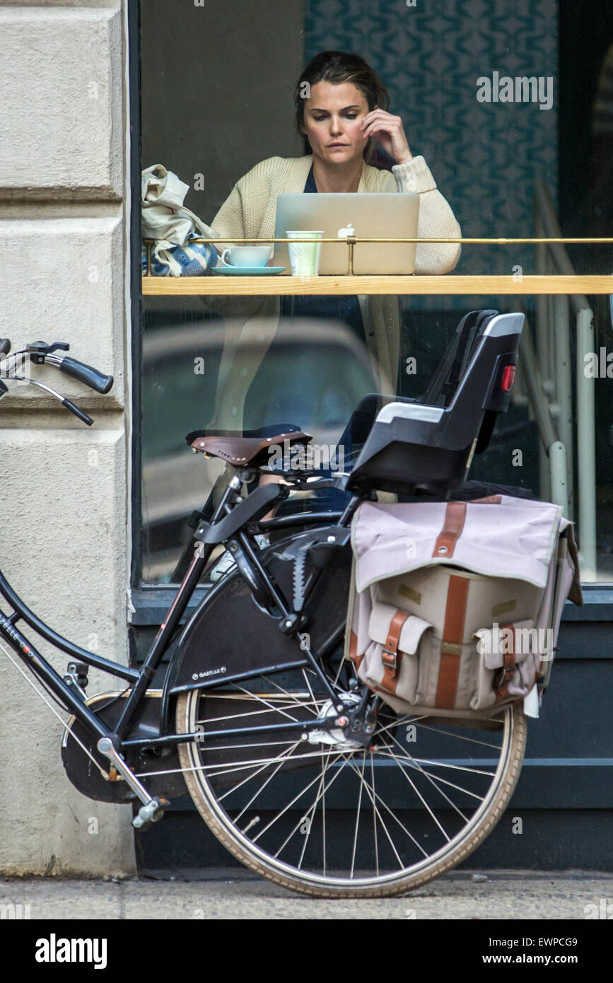 Keri russell seen using laptop hi-res stock photography and images - Alamy