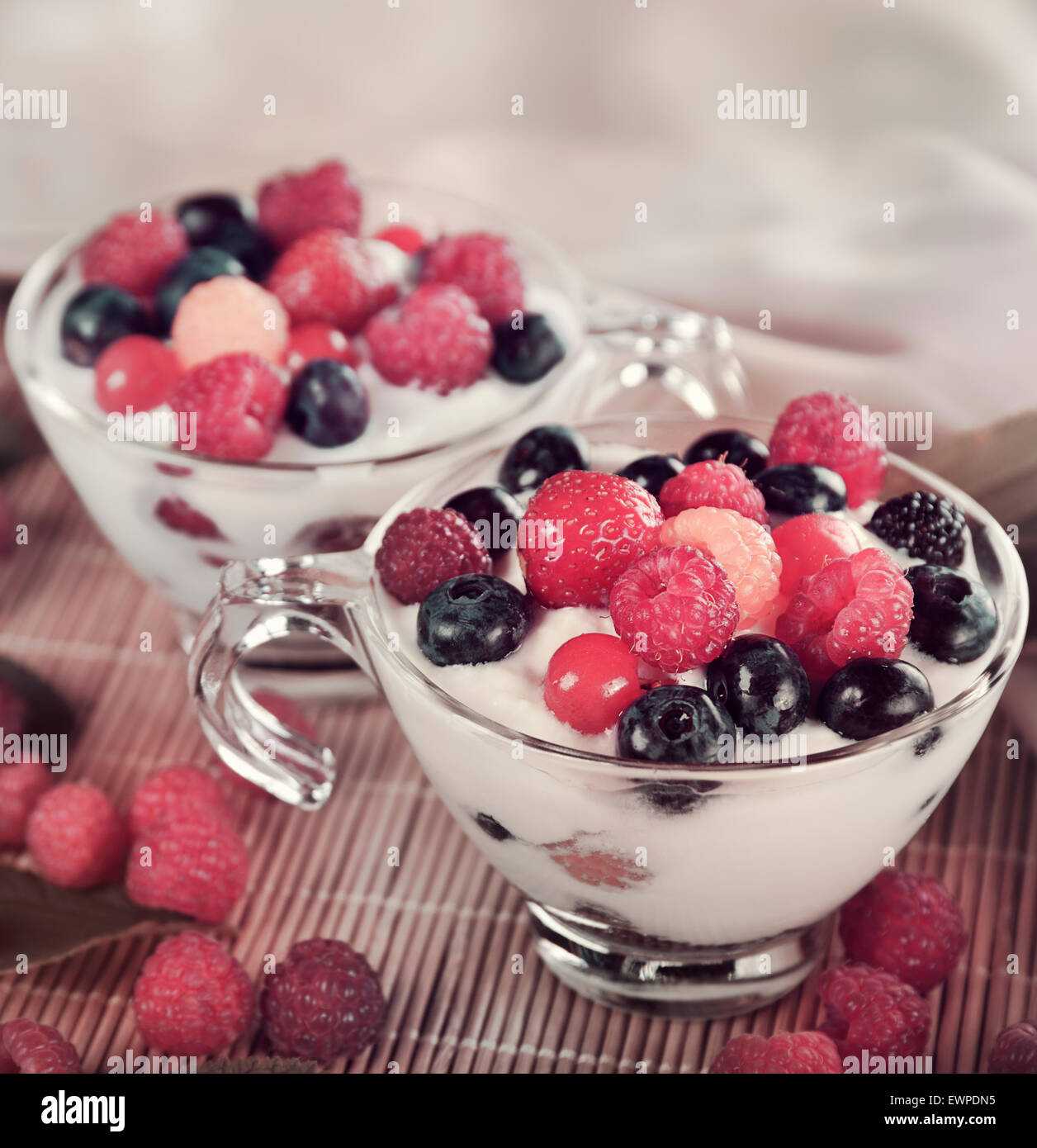 Yogurt and milk hi-res stock photography and images - Alamy