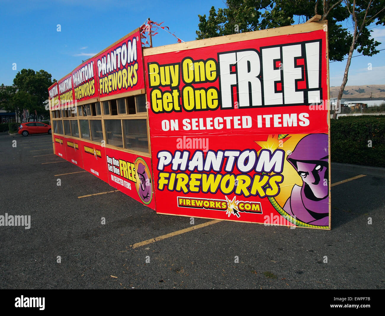 Legal fireworks hi-res stock photography and images - Alamy