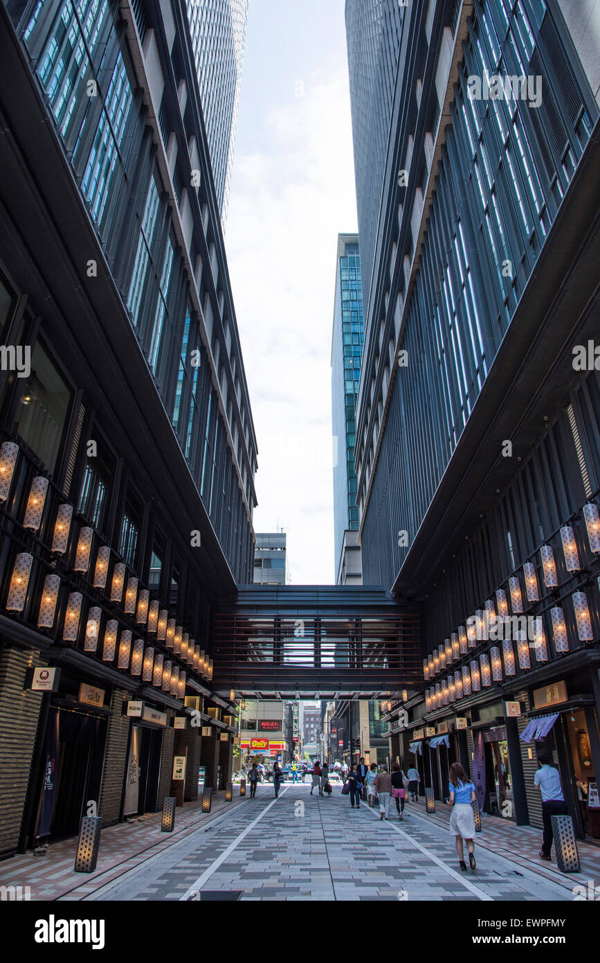 Nakadori street,between COREDO Muromachi 1 and 2, Nihonbashi,Chuo-Ku ...