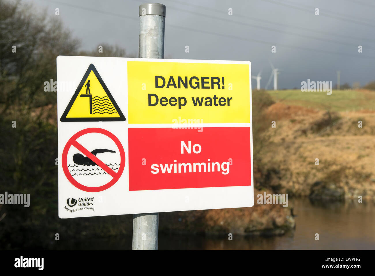 Greenbooth Reservoir safety warning signs in Norden Rochdale Lancashire ...