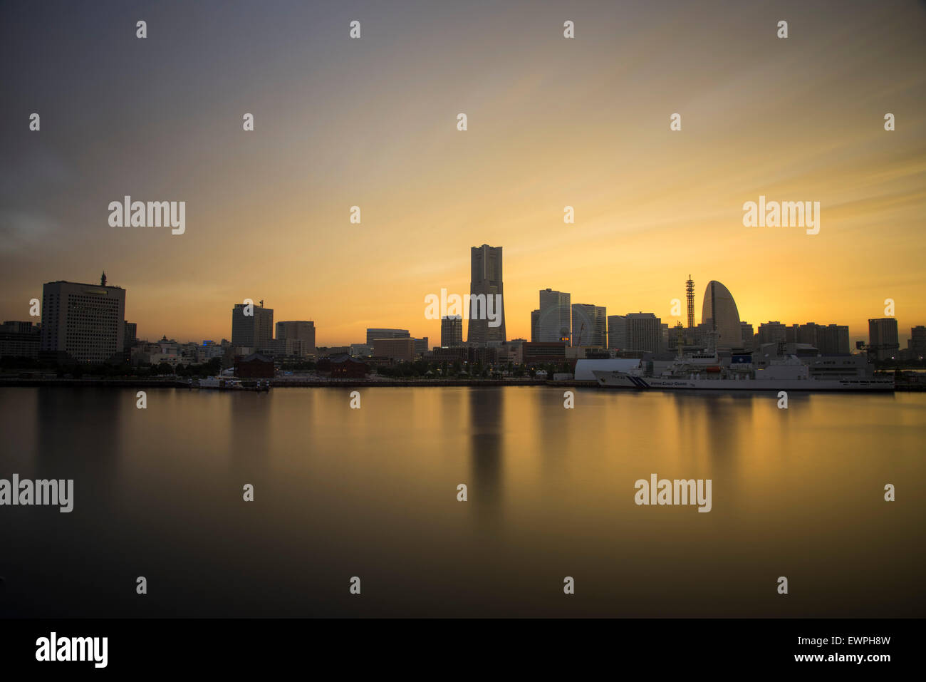 General view silhouette hi-res stock photography and images - Alamy