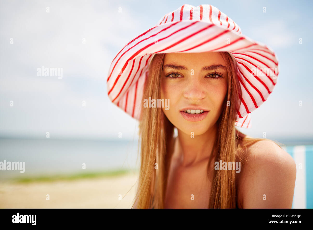 Pretty girl with hat hi-res stock photography and images - Alamy