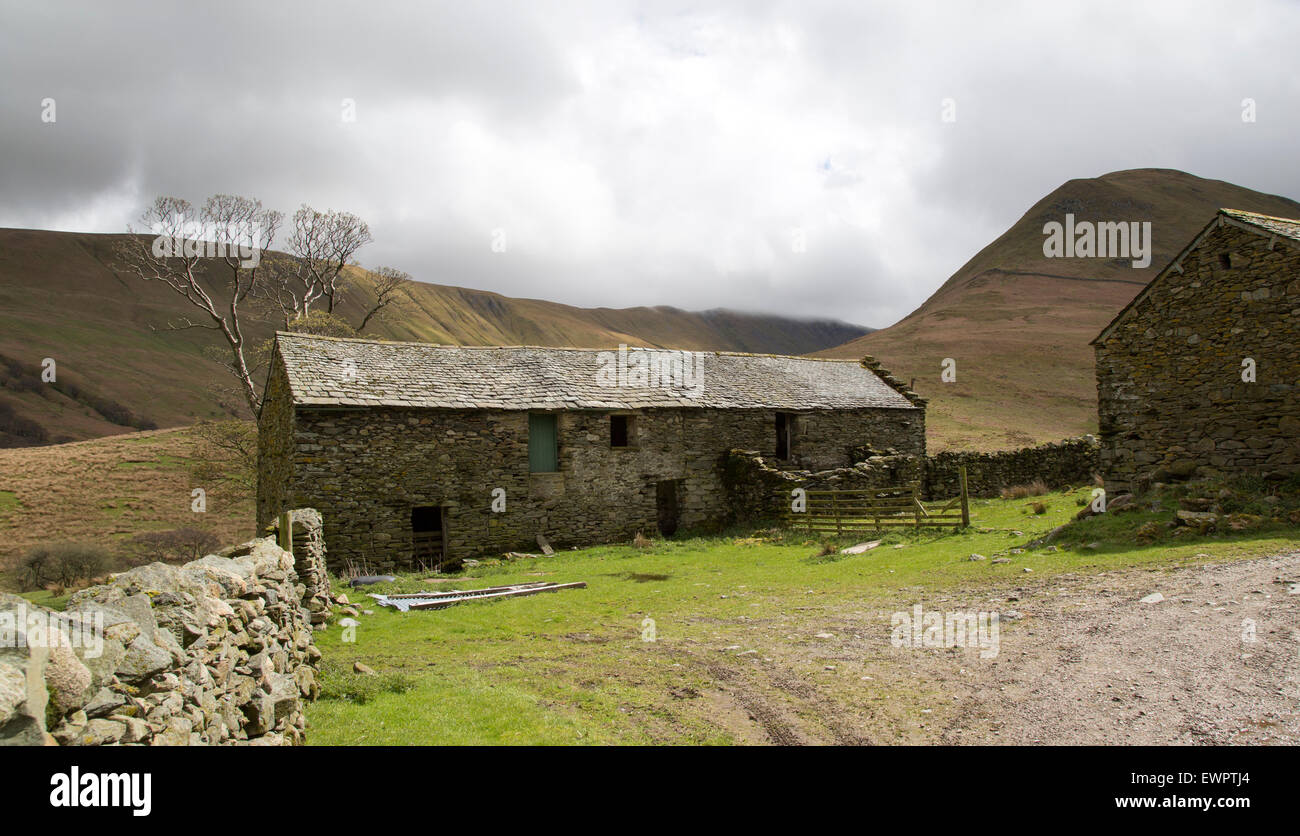 Traditional stone barn martindale valley hi-res stock photography and ...