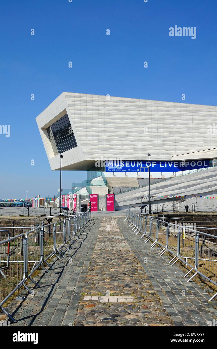 Liverpool pathway hi-res stock photography and images - Alamy