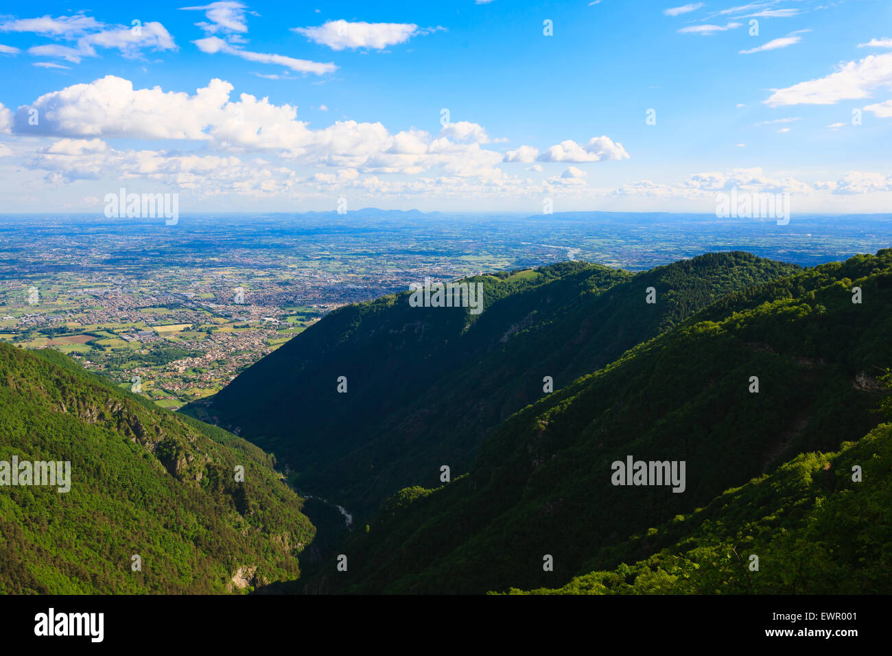 Italian alps tree mountain hi-res stock photography and images - Alamy