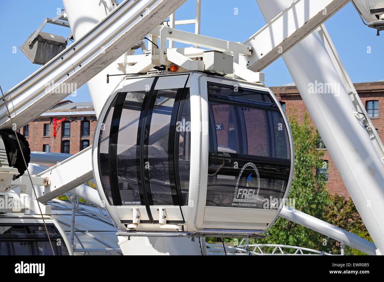 Echo wheel cab hi-res stock photography and images - Alamy