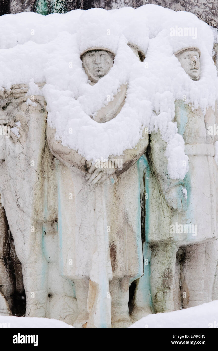 Italy trieste war memorial monument hi-res stock photography and images ...