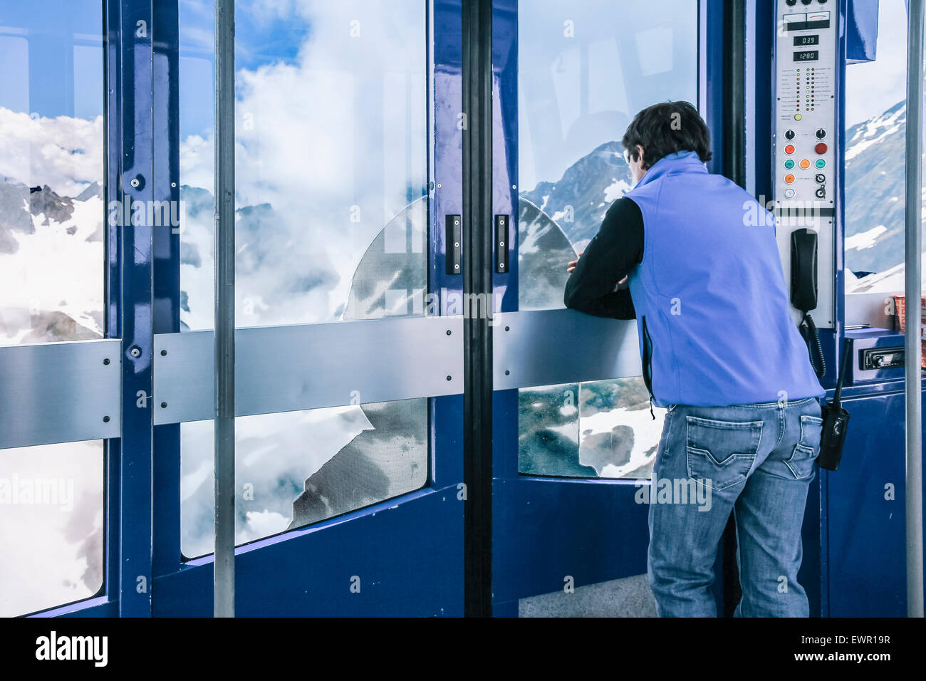 Car lift operator hi-res stock photography and images - Alamy