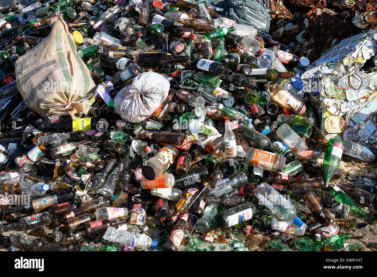 Glass waste hi-res stock photography and images - Alamy