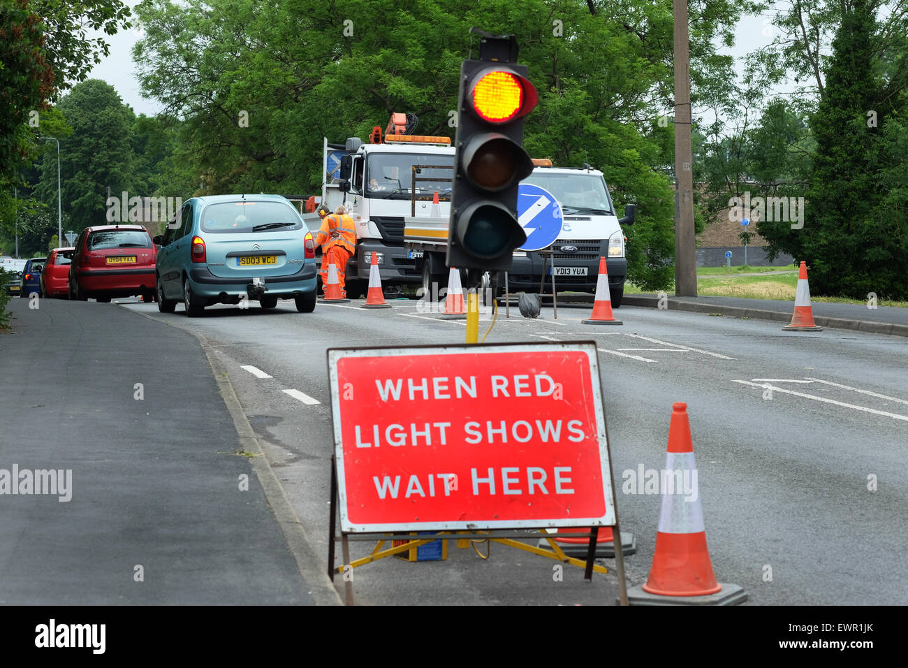 Road workers traffic control hi-res stock photography and images - Alamy