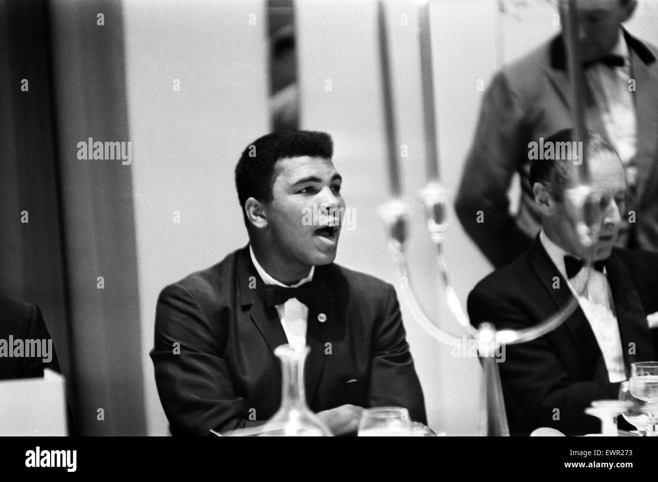 Cassius Clay (Muhammad Ali) in London England ahead of his rematch with ...