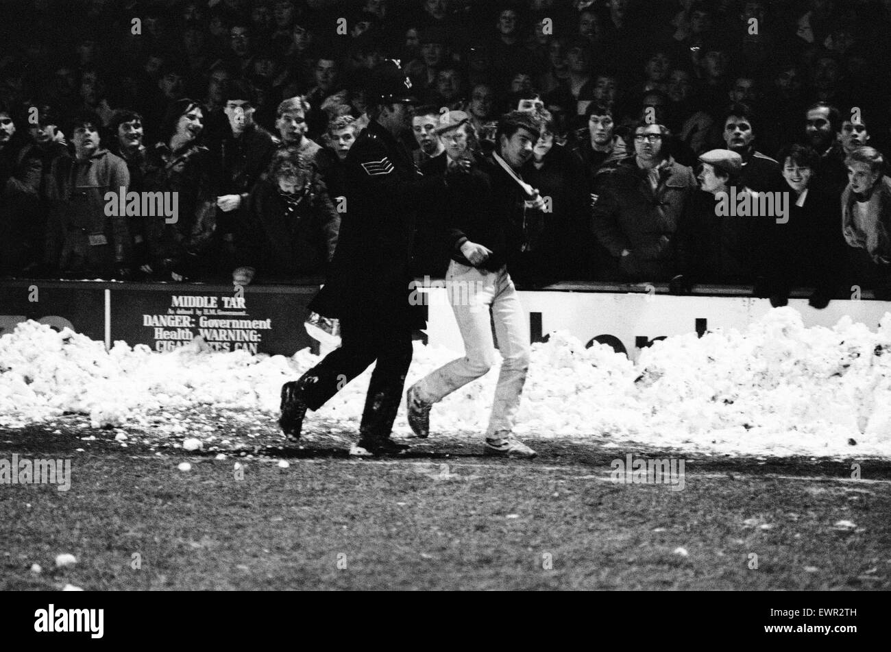 Football hooligans 1980s hi-res stock photography and images - Alamy