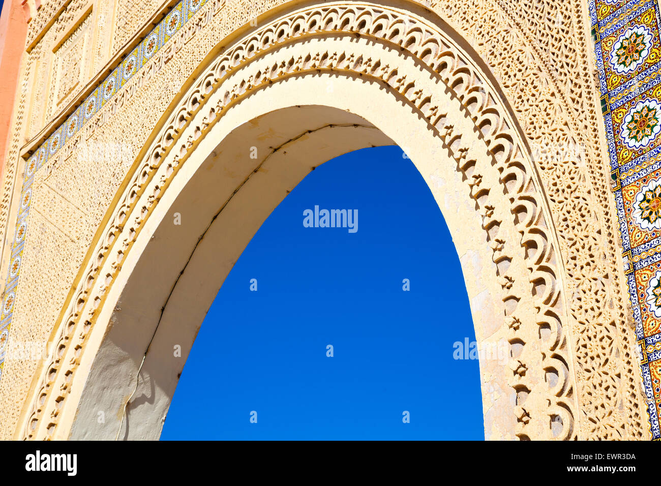 morocco arch in africa old construction in the blue sky Stock Photo - Alamy