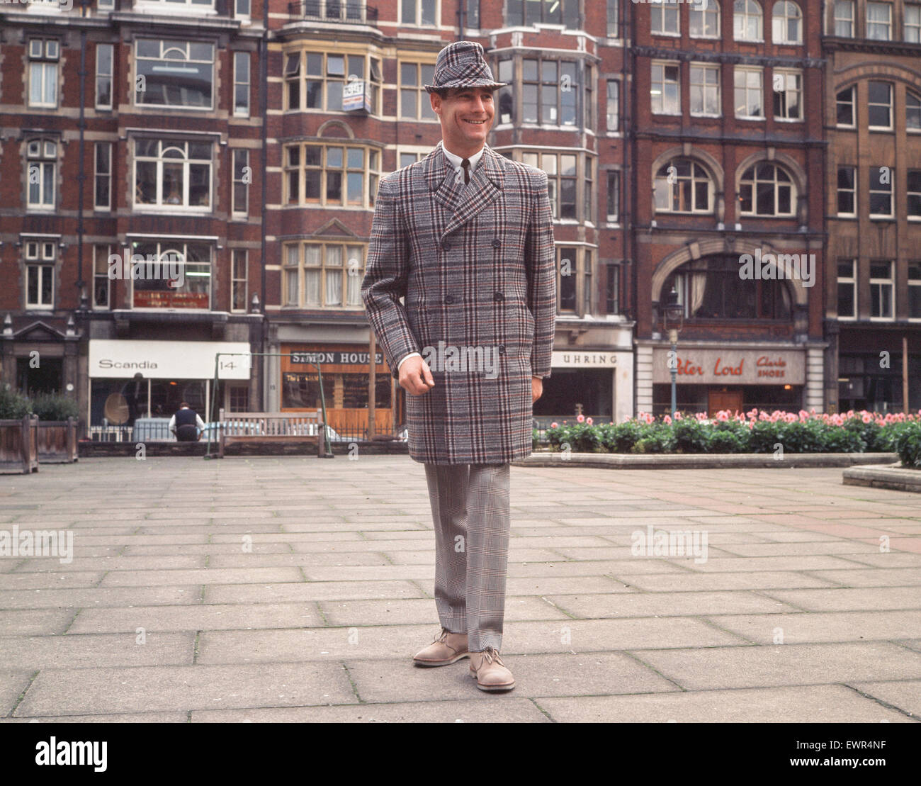 1966 london fashion hi-res stock photography and images - Alamy